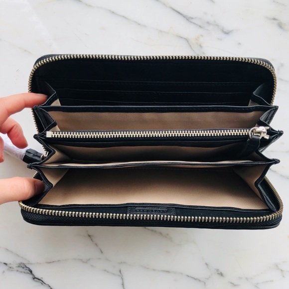Levenger | Bags | Levenger Black Leather Stitched Accordion Wallet ...